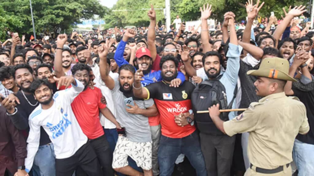 Heartbreak Strikes RCB's IPL 2025 Victory Parade: KSCA and Franchise ...