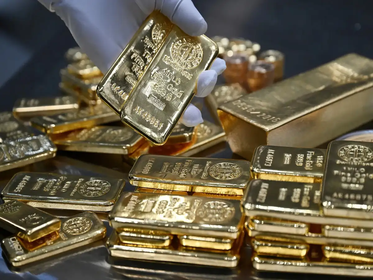 Gold Prices Drop in Dubai Amid US-Iran Tensions, Offering $30 Discount ...
