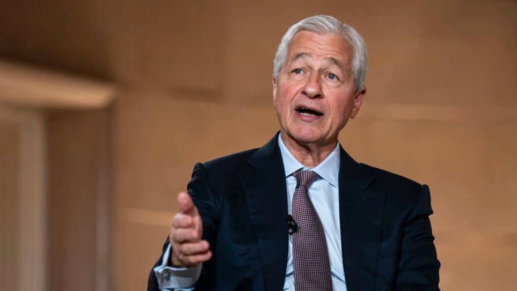 JPMorgan CEO Jamie Dimon on Gold Investment Value - Observer Voice