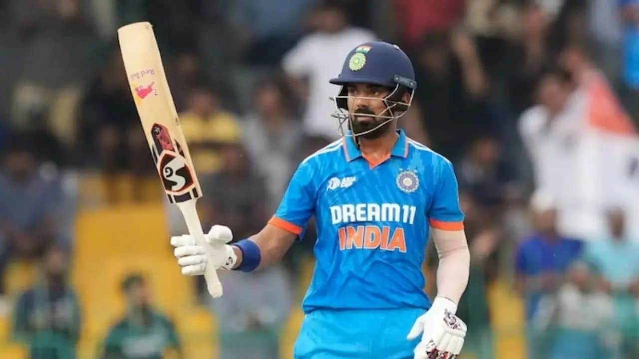 KL Rahul Addresses Speculation on MS Dhoni's Attendance at India vs ...
