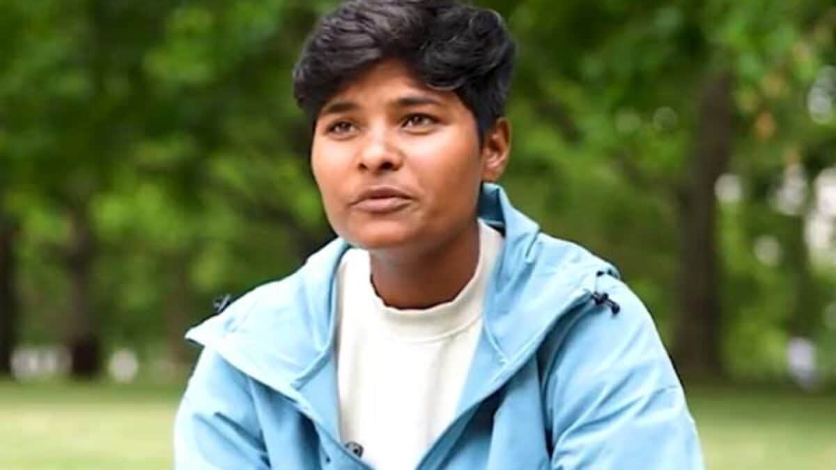 Kranti Gaud Channels Hardik Pandya's Legendary Moment in Viral Post ...