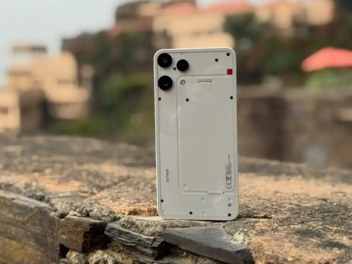 Nothing Phone 3a Lite vs Phone 3a: A Comparison of Design, Display ...