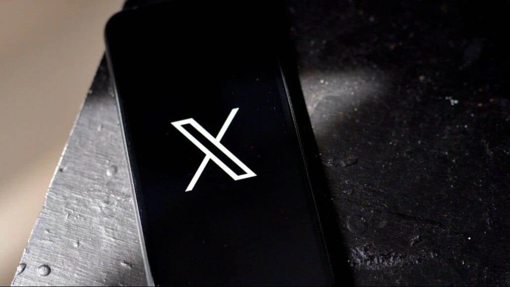 X Launches 'Chat': A Messaging Platform with Video Calls and Enhanced ...