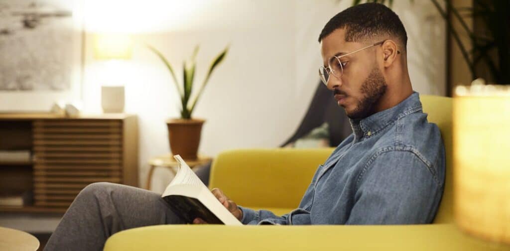 Deep reading can boost your critical thinking and help you resist ...