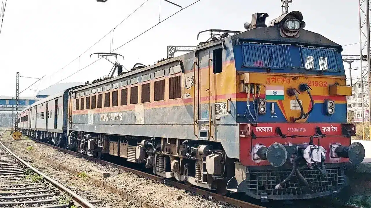 Indian Railways Launches Special Train Service from Delhi to Ahmedabad ...