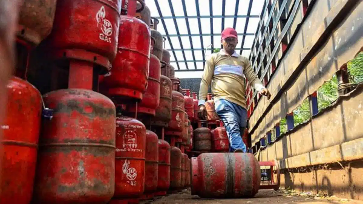 LPG Crisis Eases as Commercial Supplies Improve, Factories Resume ...