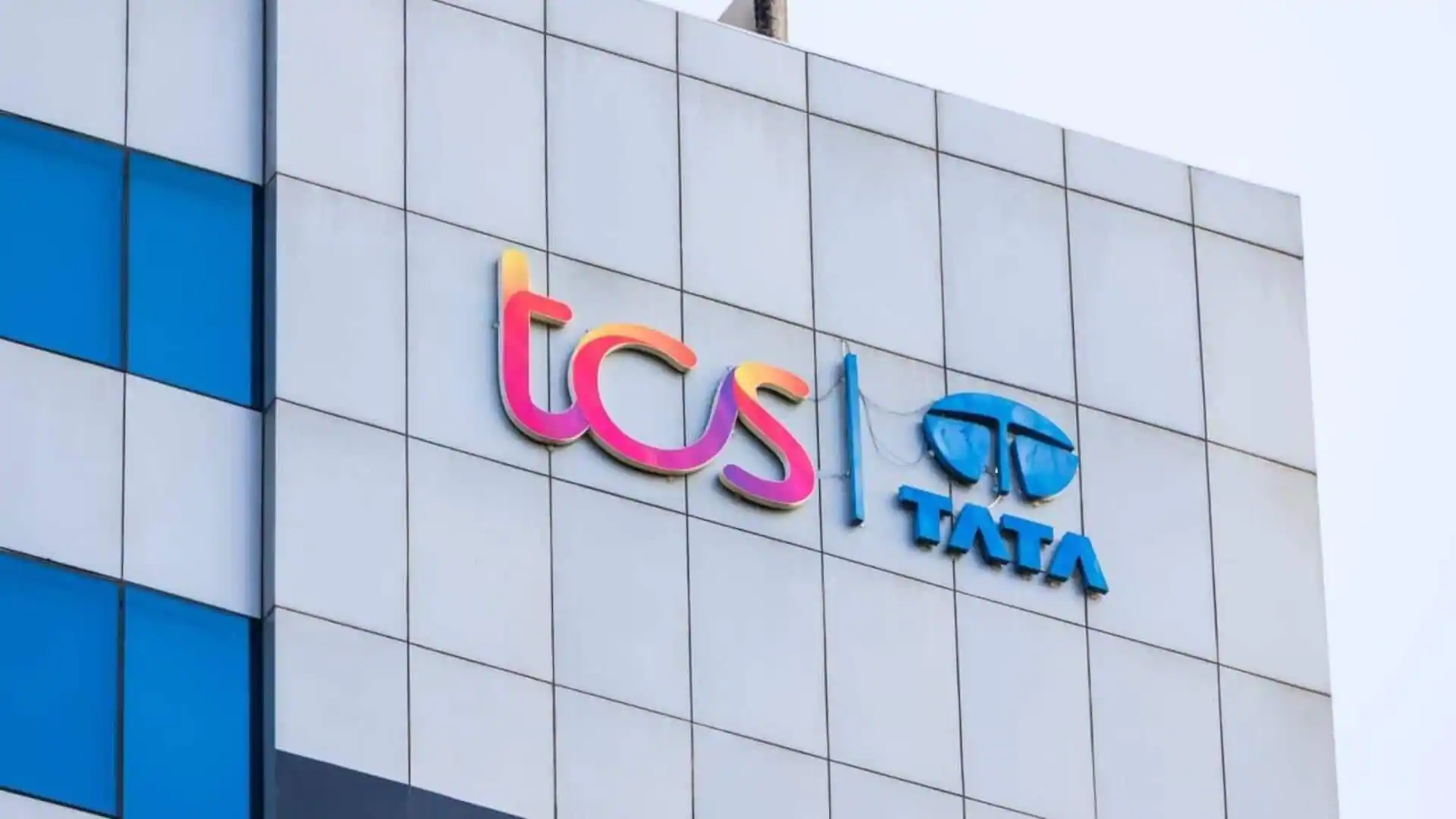 TCS Announces 25,000 Job Offers for Fresh Graduates as AI Initiatives ...